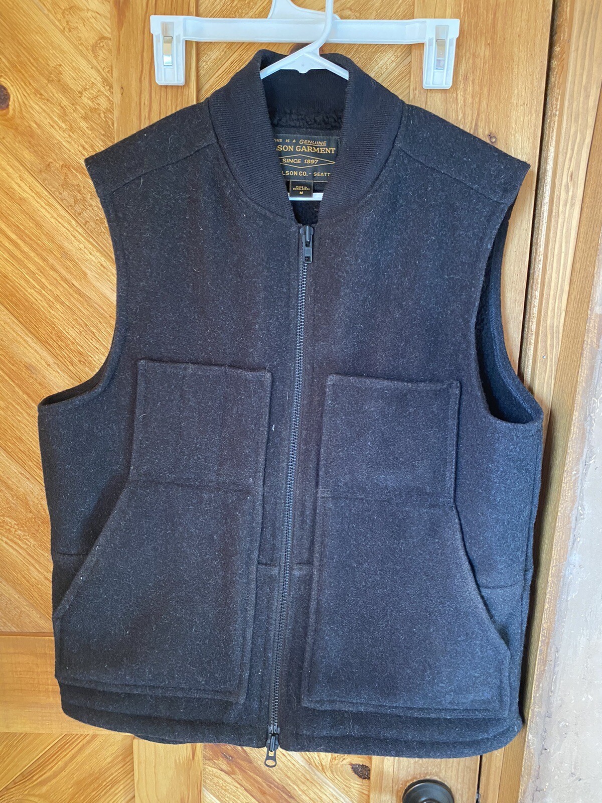Filson Mackinaw Wool Work Vest Medium Charcoal - Gem