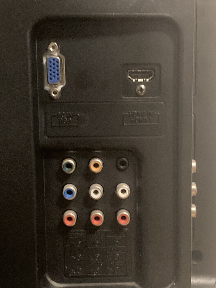 Philips 19-Inch 720p LCD HDTV w/ Remote Gaming TV 19PFL3504D/F7 *Tested ...