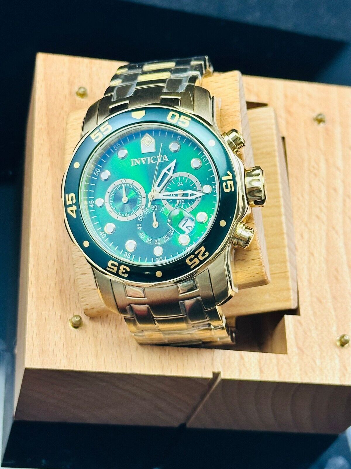 Invicta Pro Diver Green Dial Quartz 18K Gold Plated Men's Steel Watch ...