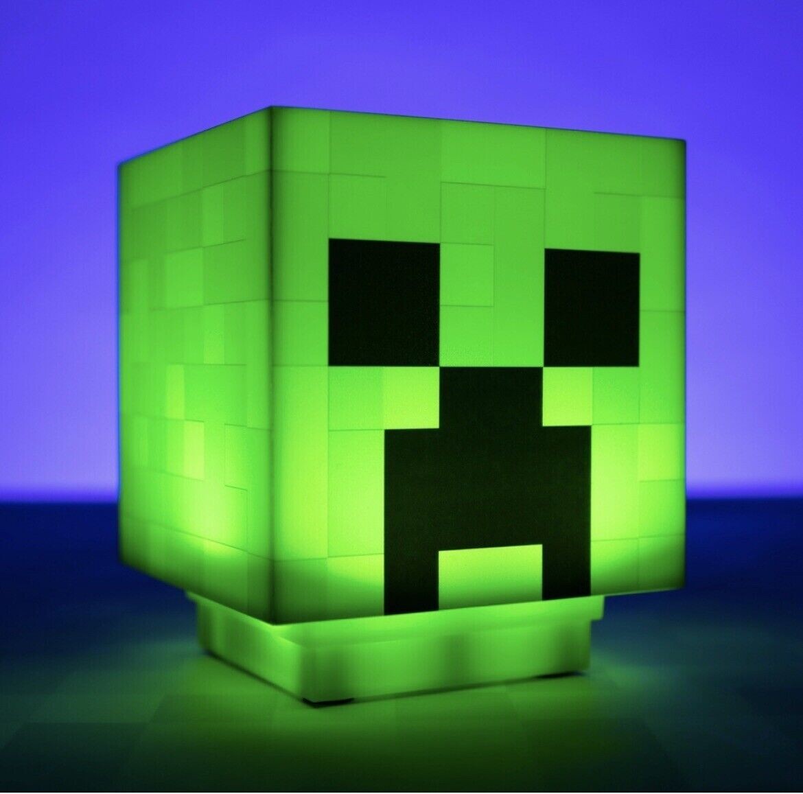 Minecraft Illuminated Creeper Head Desk Lamp Gaming Night Light Game ...