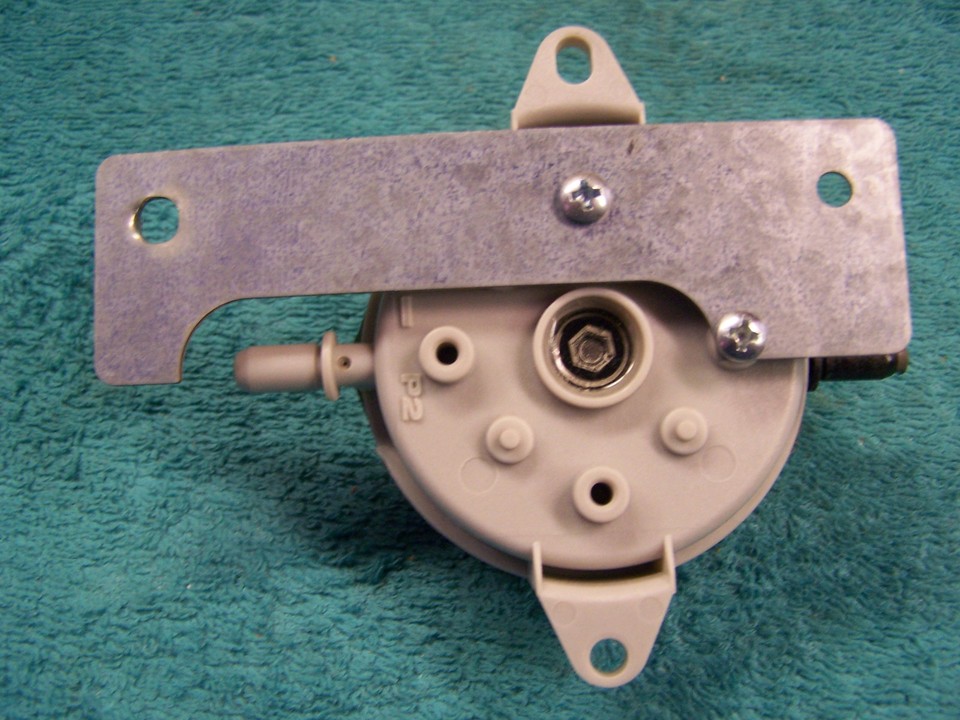 Carrier Bryant Payne furnace air Pressure Switch HK06NB124 HK06NB120 ...