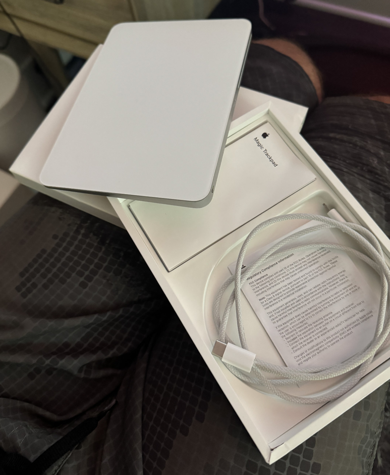 Apple Magic Wireless Trackpad - White (MK2D3AM/A) 194252542422 | eBay