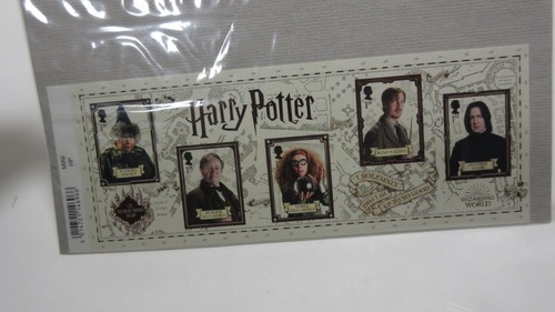 Harry Potter Ltd Edition Hogwarts Professors Postage Stamp Set | eBay