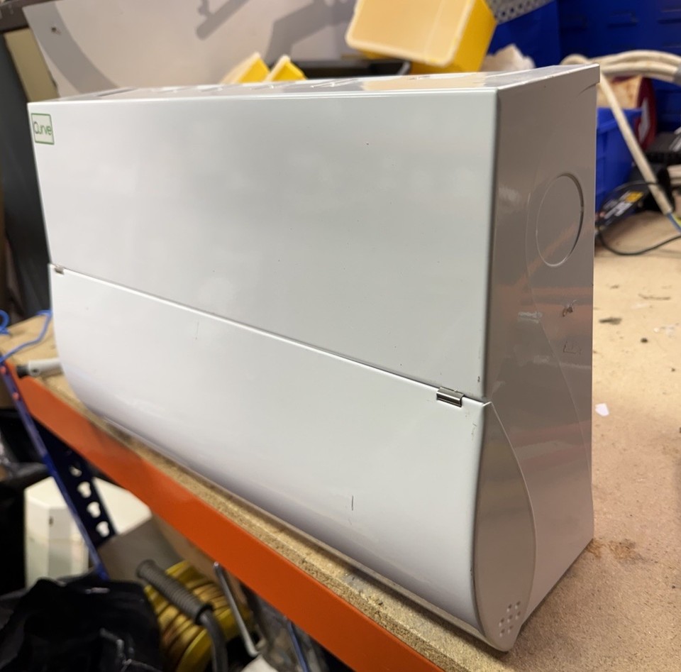 Control Gear Lewden Metal Clad 14 Way Split Load Dual RCD Consumer Unit ...