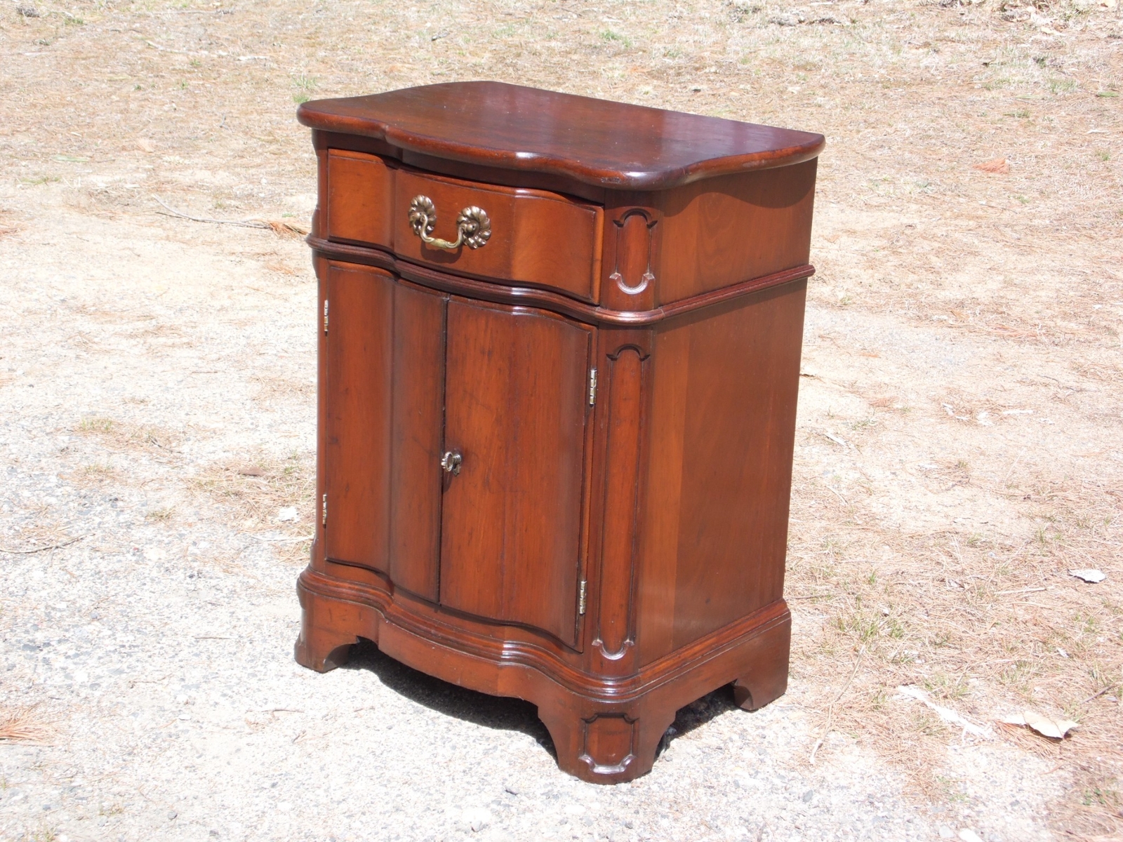 Vintage Georgetown Galleries Ritter Furniture Solid Mahogany Table ...