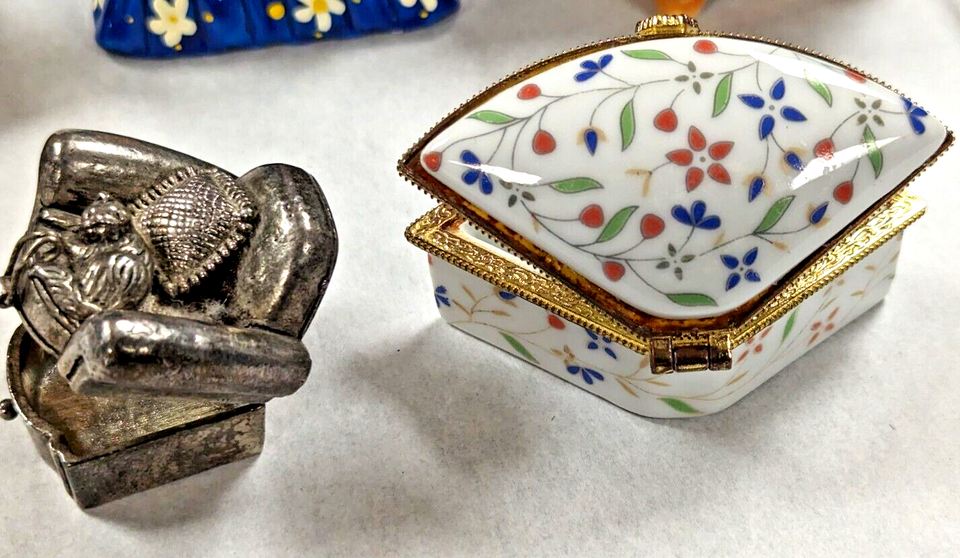 Vintage Lot/5 Jewelry/Trinket Boxes Various Sizes- 4 Porcelain 1 Metal ...