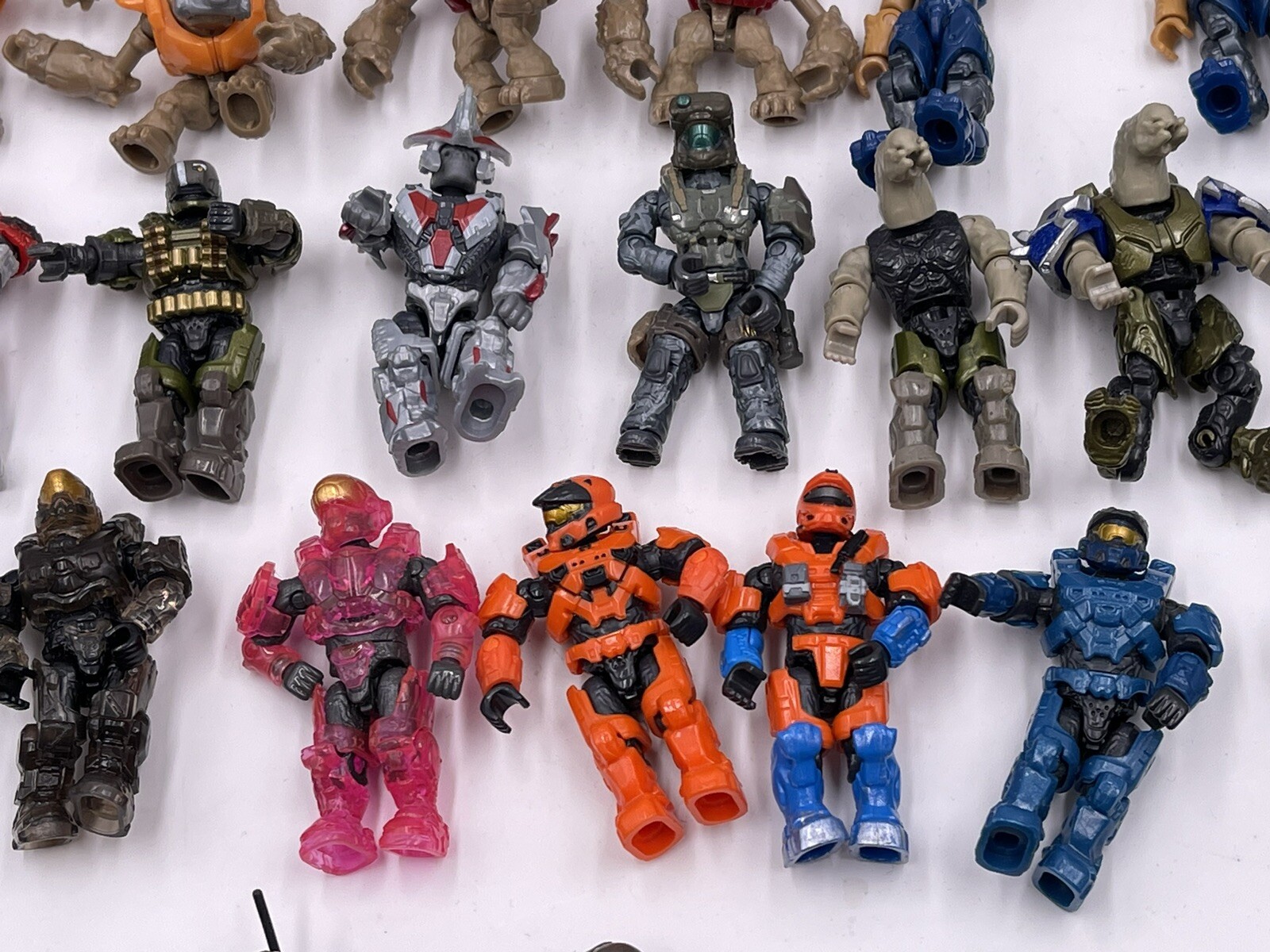 MEGA Bloks Construx Halo COD God Of War Predator 75+ Mini Figures & 90 ...
