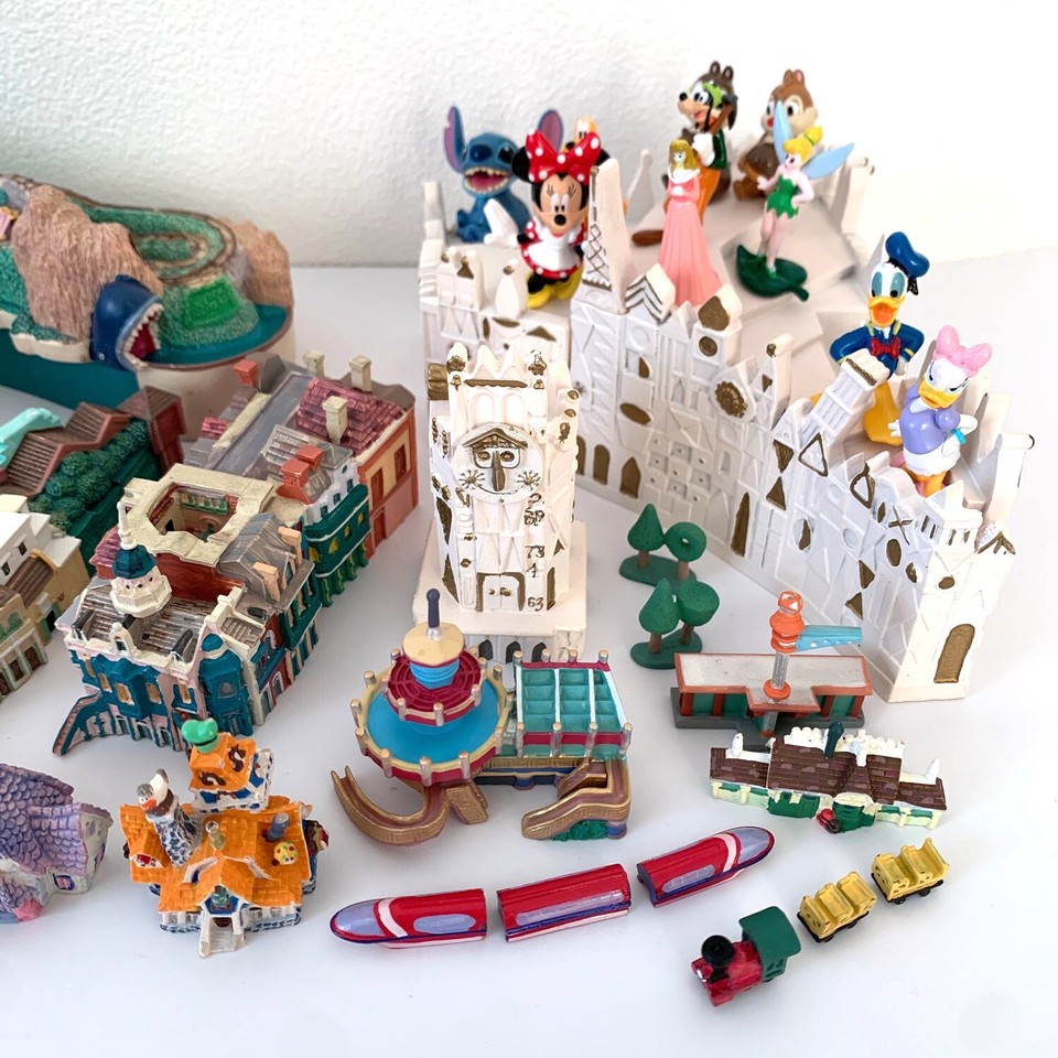 Disneyland California SMALL WORLD SPACE MOUNTAIN etc Diorama Miniature ...