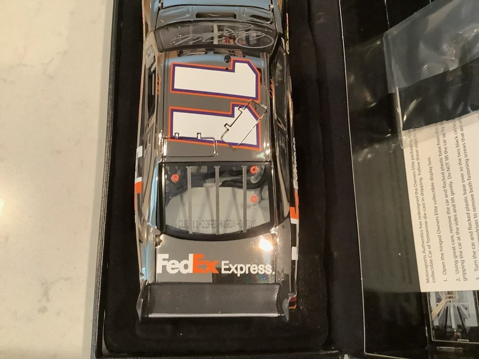 DENNY HAMLIN AUTOGRAPHED 2008 FEDEX EXPRESS WHITE GOLD ELITE DIECAST ...