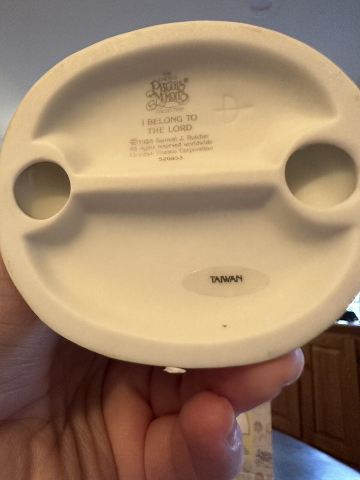 1988 Precious Moments "I BELONG TO THE LORD" Orphan figure #520853 IN ...