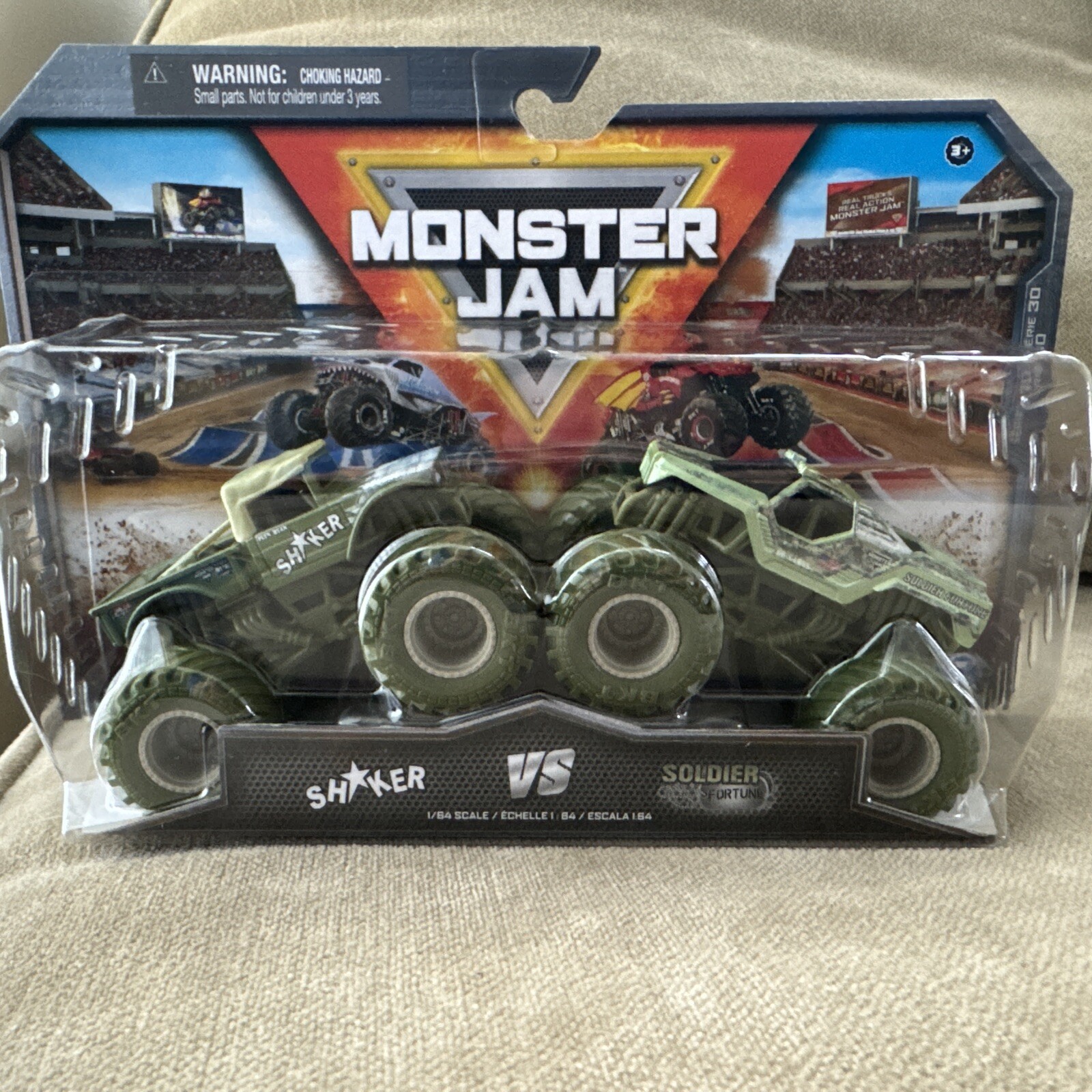 Monster Jam Shaker vs Soldier Fortune Series 30 2 Pack 1:64 Scale New ...