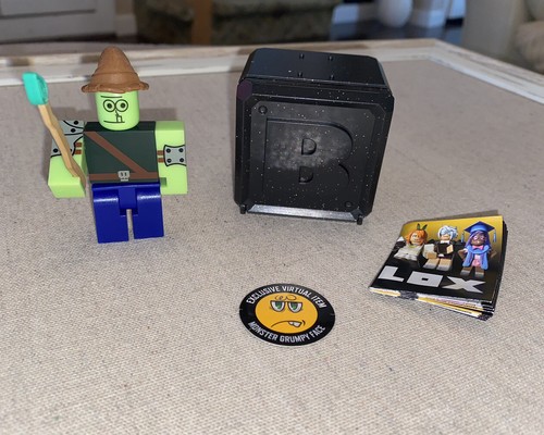 ROBLOX Celebrity SERIES 9 MONSTER ISLAND: BENTSTAFF MONSTER GRUMPY FACE ...