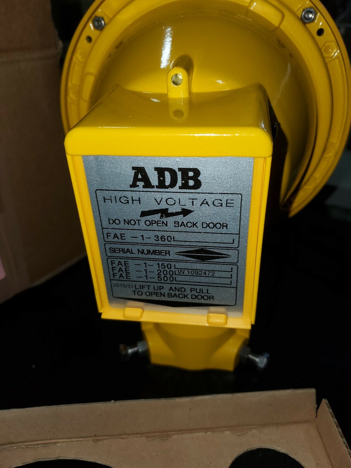 Adb Airfield Runway Edge Stop Bar Elevated Light ADB fae-1-200-r | eBay