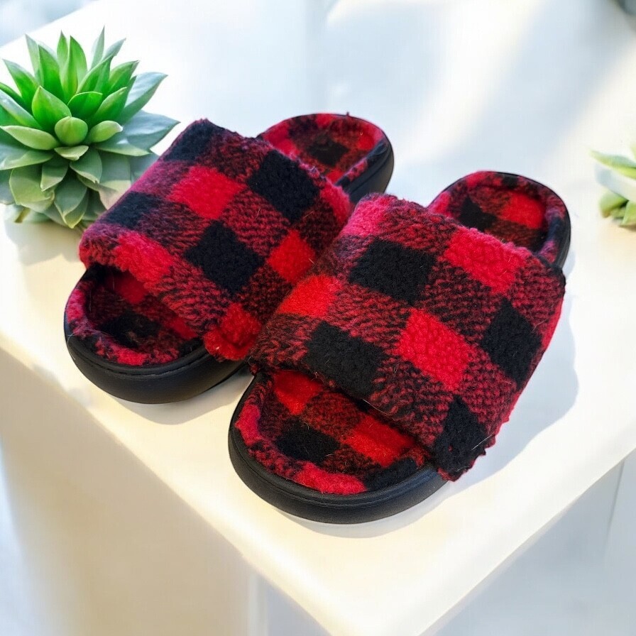 Crocs Unisex Plaid Slide Slippers Red/Black Faux Fur Lined Size W10/M8 ...