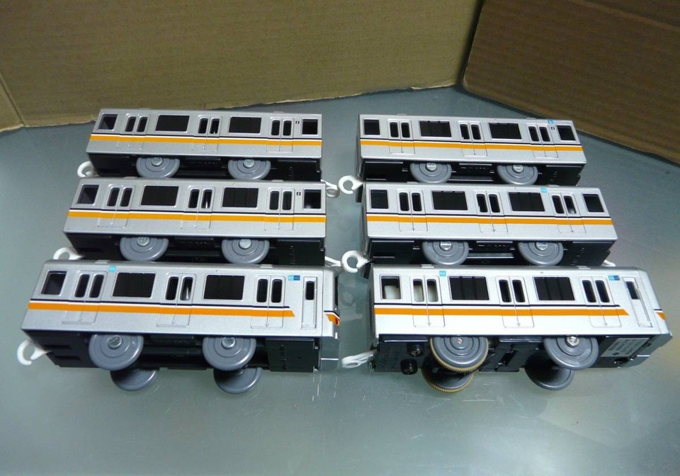 Plarail vehicle with light Tokyo Metro Ginza Line 01 series 6-car set ...