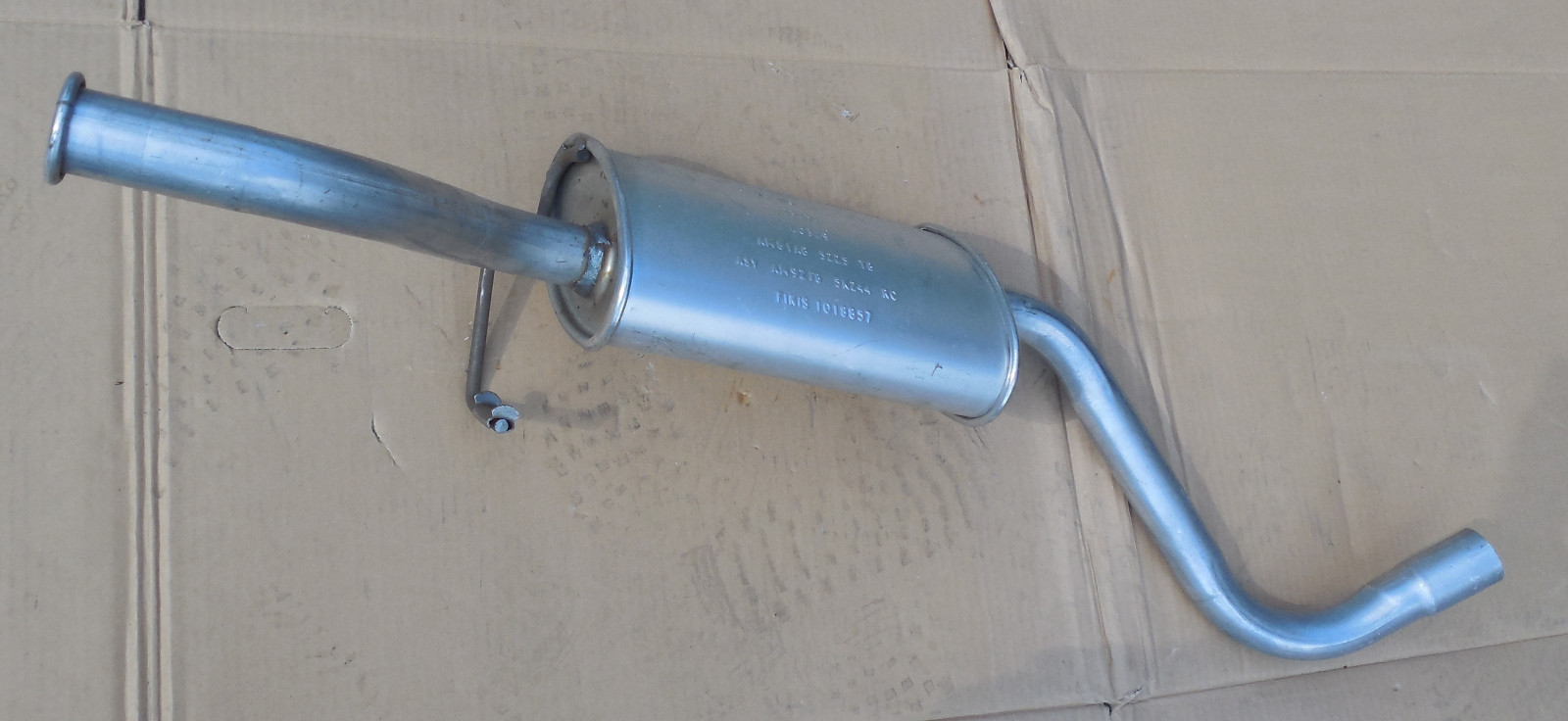 Ford Fiesta Courier Endschalldämpfer Finis 1018857 - AM92FB-5K244-RC ...