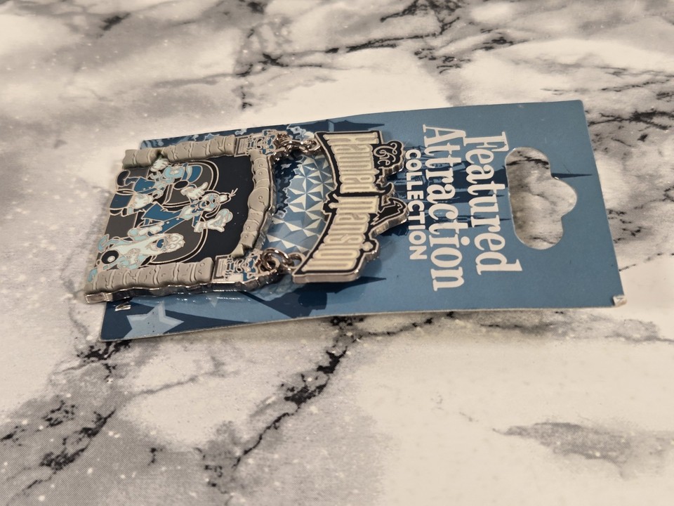 NEW - The Haunted Mansion Featured Attraction Collection Limited Disney ...