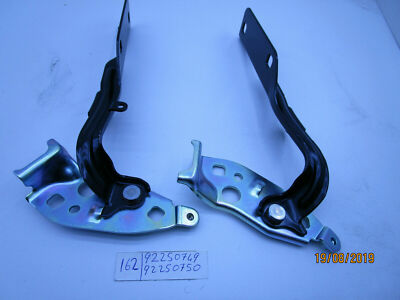 GENUINE HOLDEN VF WN COMMODORE SEDAN-WAGON-UTE BONNET HINCH PAIR | eBay