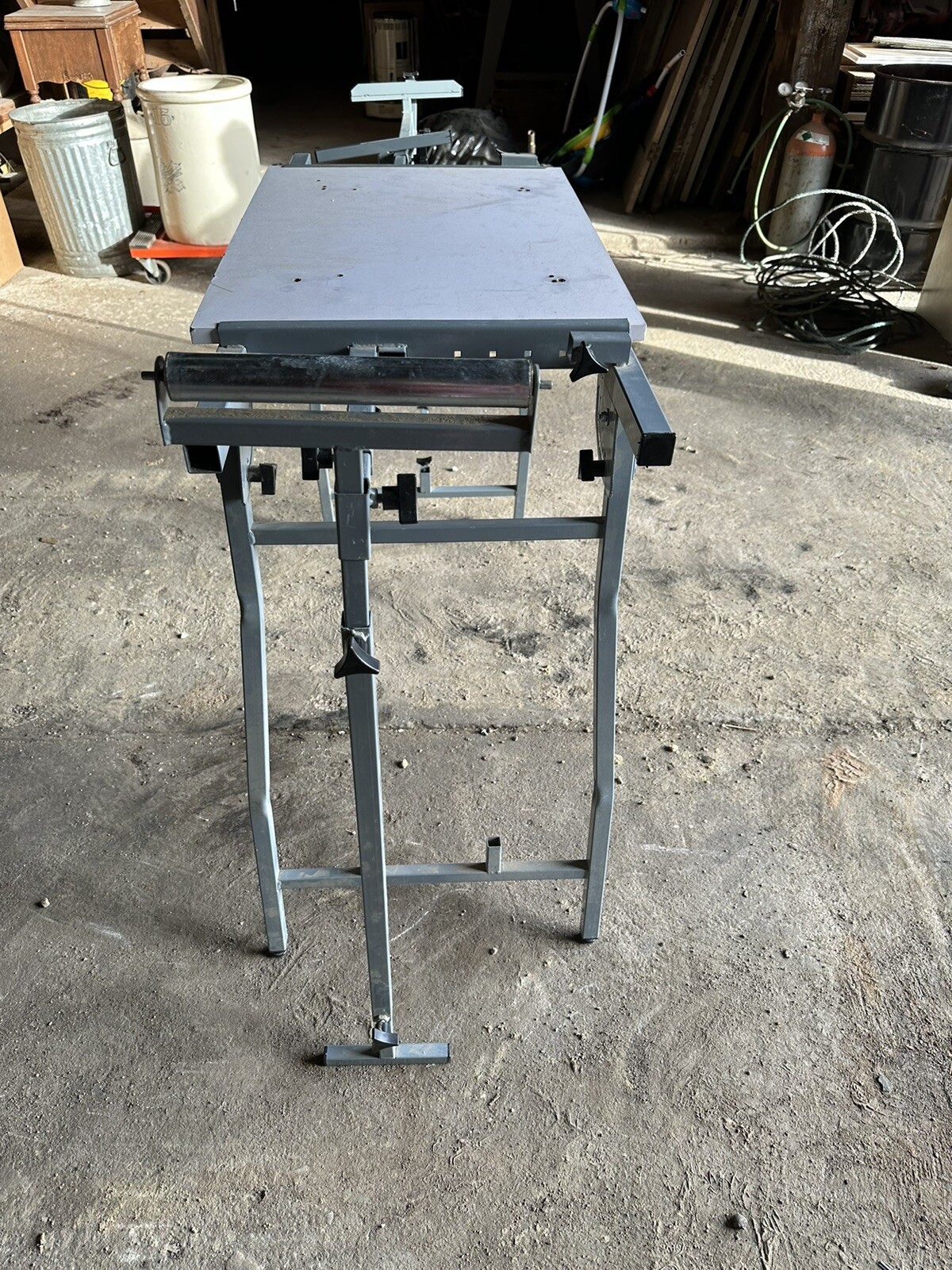 Central Machinery Model 40612 Portable Folding Miter Saw Table Power ...