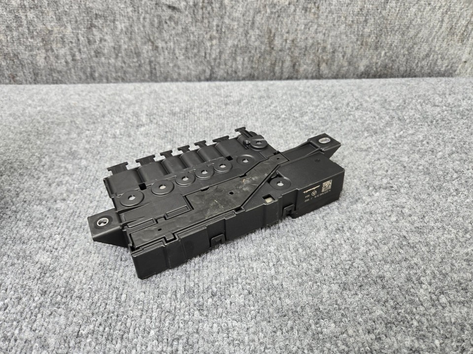 REAR CENTER FUSE BOX ASSEMBLY MERCEDES W206 C43 C200 C300 2K OEM | eBay