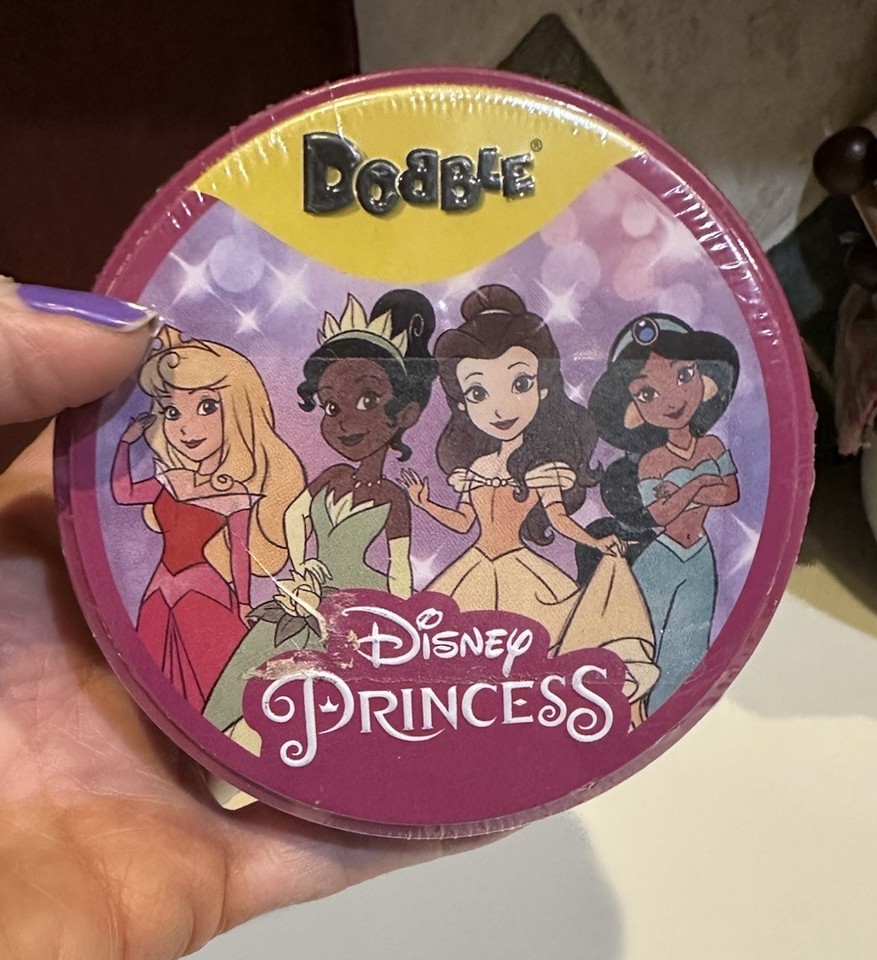 DISNEY PRINCESS DOBBLE SPOT IT ROUND CARD GAME TRAVEL BELLE JASMINE ...
