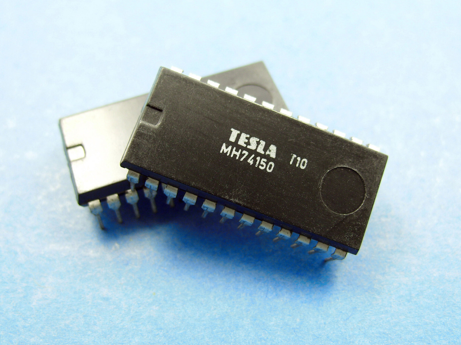 MH74150 [1pcs] Data Selector/Multiplexer; 74150 IC; TESLA; DIP-24 ...