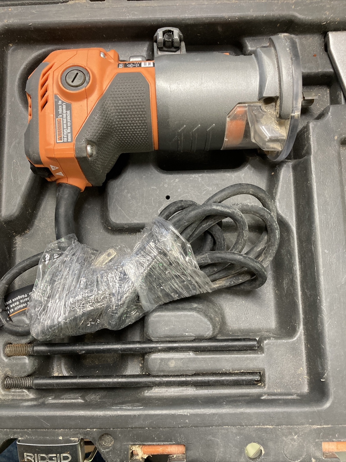 RIDGID 5.5 Amp Corded Compact Trim Router Fixed Base Model R2401 In ...