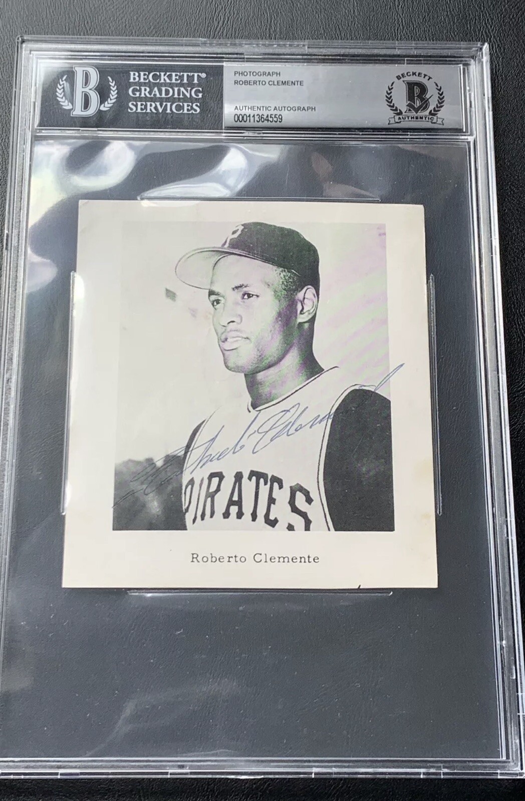 Roberto Clemente Autographed Memorabilia | Signed Photo, Jersey ...