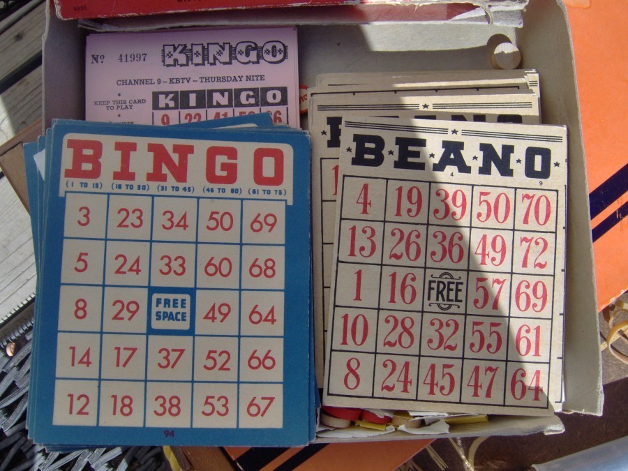 Beano, Bingo, Kingo Cards, Wood Game Pieces | eBay