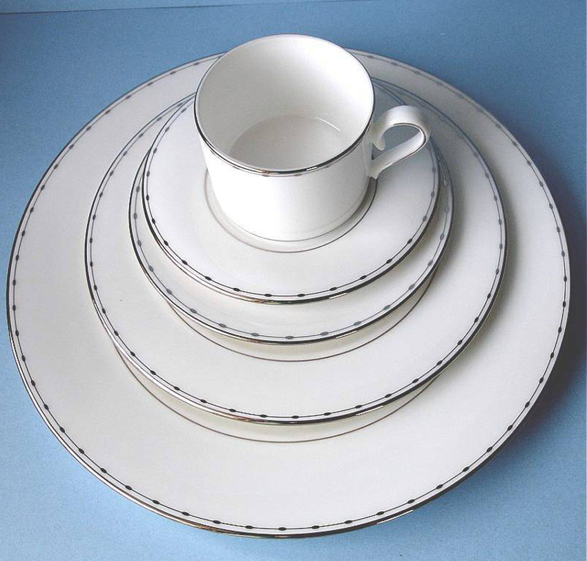 Lenox Grand Central 5 Piece Place Setting Platinum Banded USA New in ...