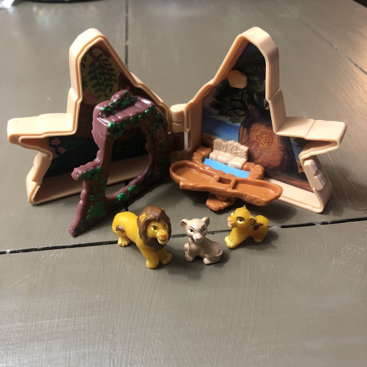 Lion King Pride Rock Toy