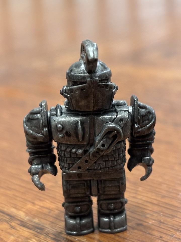 Lot Of 11 Mega Bloks Mini figures - Halo, COD, Knights | eBay