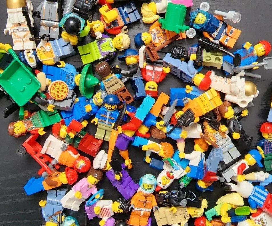 LEGO Random Minifigures with Accessories Lot of 10 | eBay