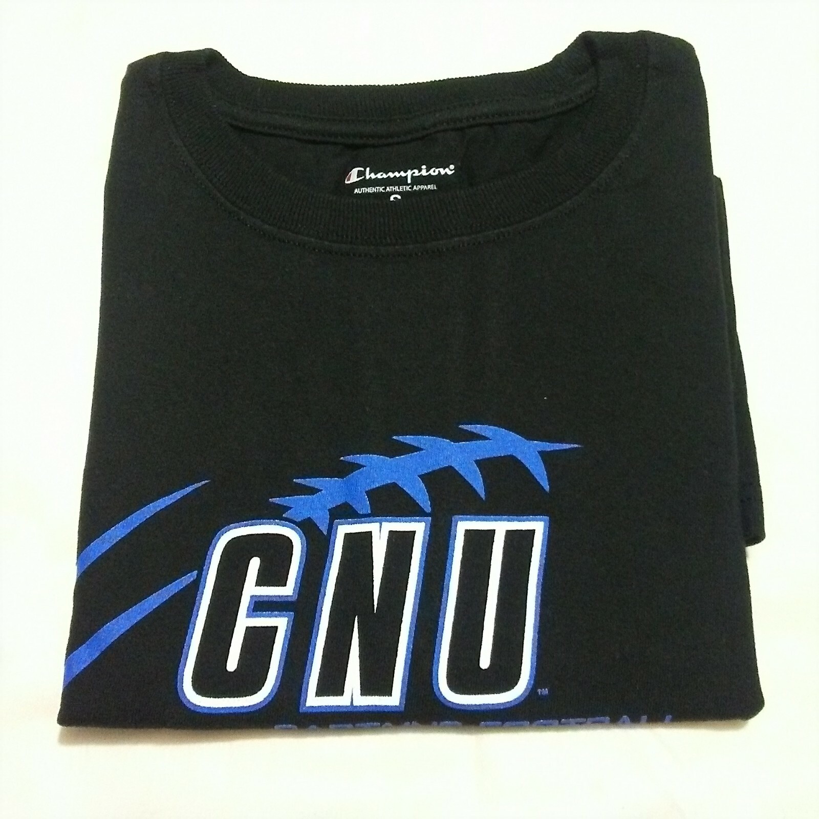 WP181 CNU Captain's Football Men's S Tshirt | eBay