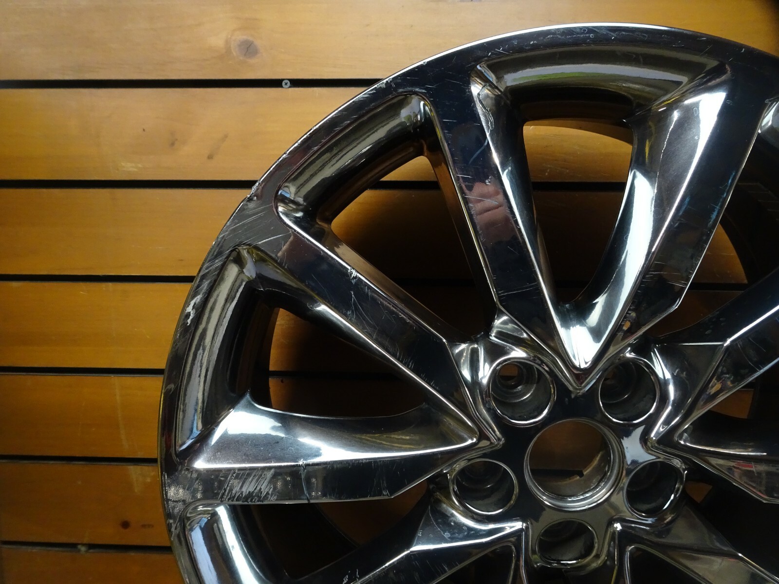 OEM Kia Sorento 19 Inch Wheel Chrome 52910-C5350 Marks And Scratches ...