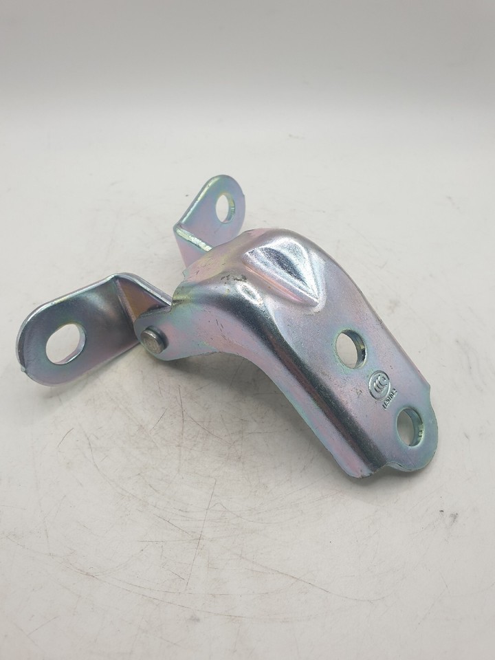 Hyundai i30 Kia Sportage Right Hand Front Lower Door Hinge 793202H000 ...