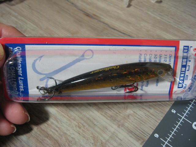 Challenger 3 1/2" Junior Minnow Lure in Color Brown Trout for Bass ...