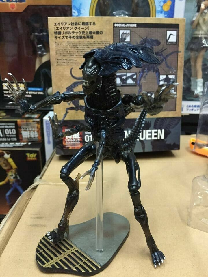 Aliens Vs Predator Alien Queen Toy