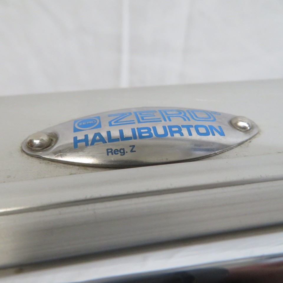 Vintage Zero Halliburton Aluminum Briefcase Case 18x13x5 Dividers Lined ...