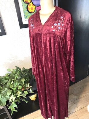 Saybury Robe Embroided Floral Smocked Red Zipper Velour Velvet Sz Med ...