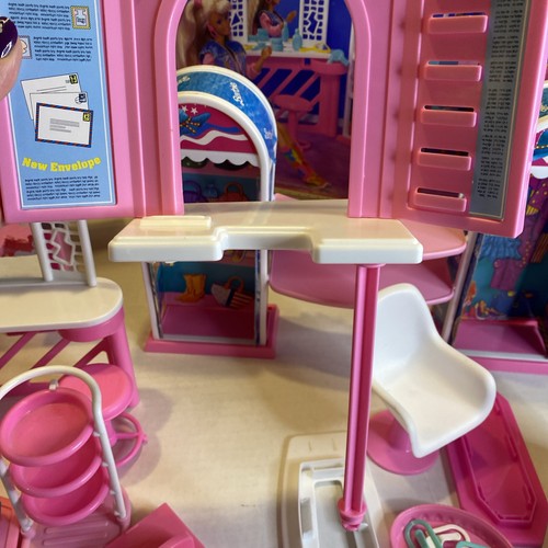 HUGE Vintage Mattel Barbie PlaySet Lot Post Office Beauty Parlor Hair ...
