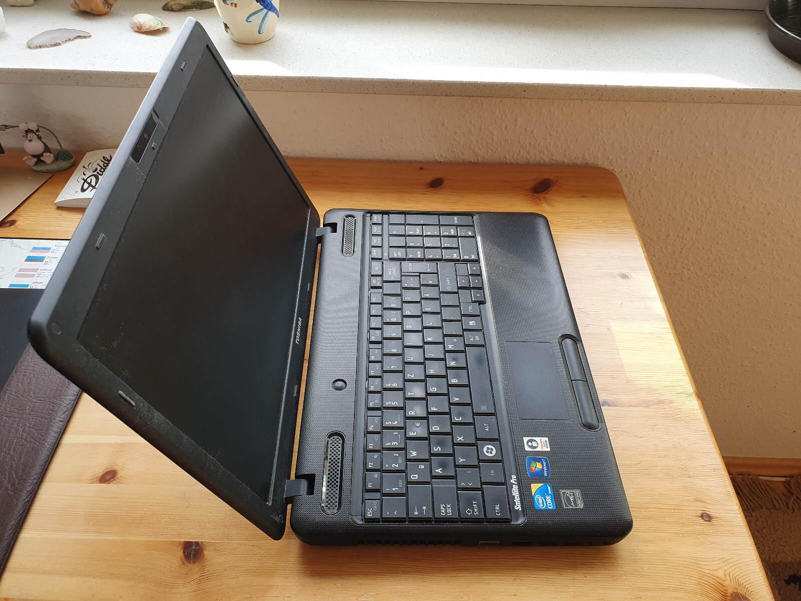Voll funktionsfähiger Arbeits- oder Kinder-Laptop (Core i3, 2.53 GHz ...