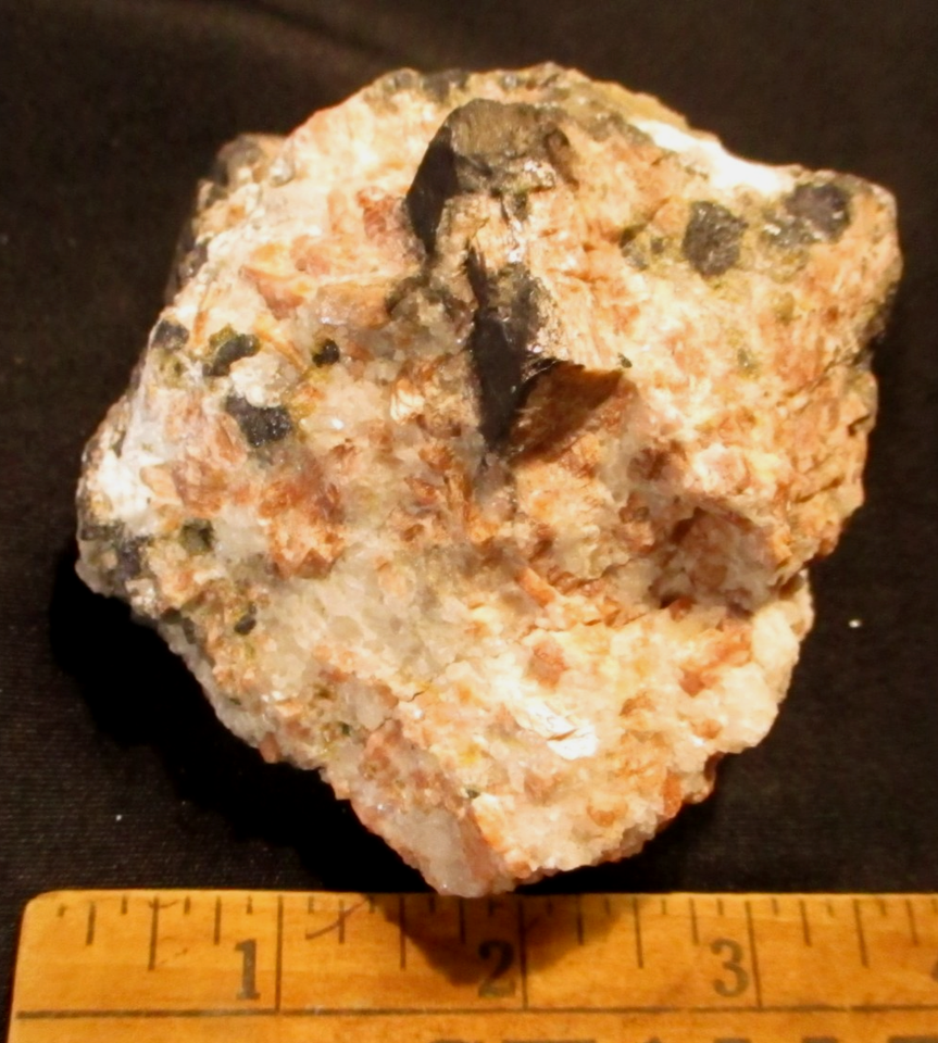 Bustamite Crystals in Calcite with Willemite, Franklin, NJ | eBay