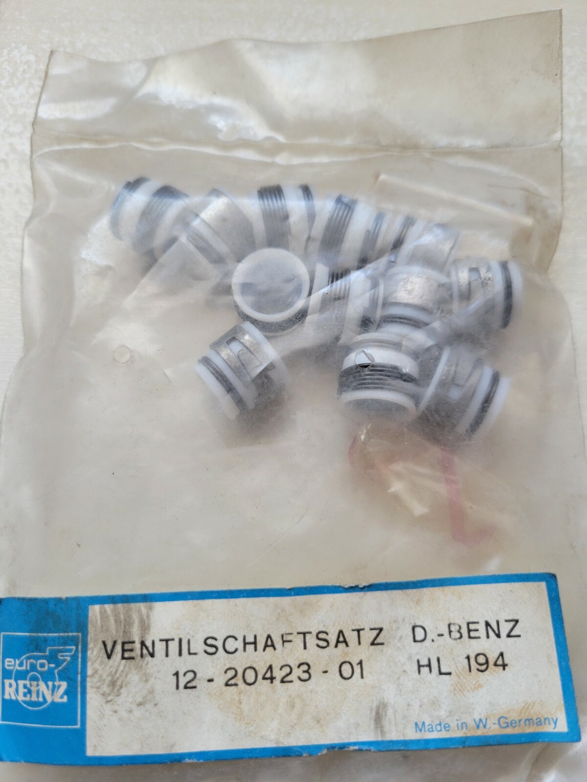 MERCEDES M180.945+M180.949 VALVE STEM SEAL 230/230SL 1275860105 MADE IN ...