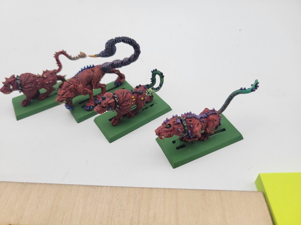 Warhammer Fantasy Chaos warbeasts hounds Rare metal OOP Painted RBGH C# ...