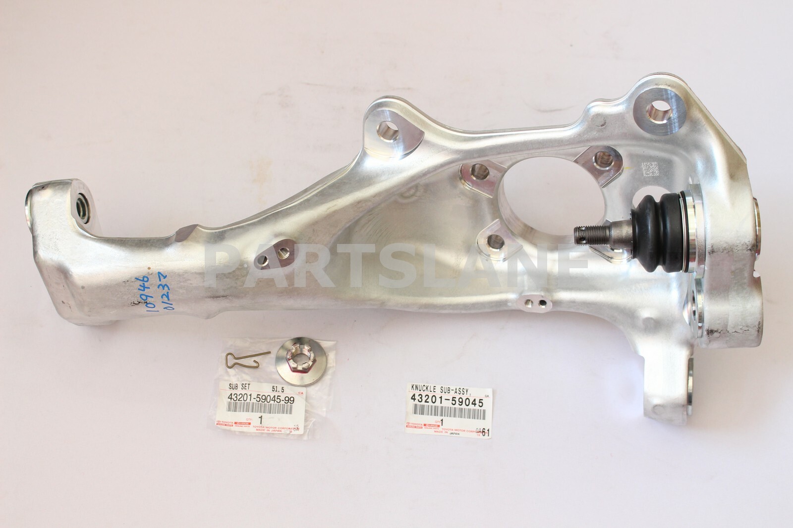 Toyota Lexus LS460 LS600h OEM Genuine Spindle Knuckle Steering RH 43201 ...