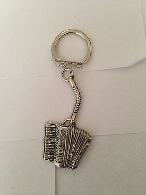 Accordian PP-M20 English Pewter Emblem on a Snake Keyring | eBay UK