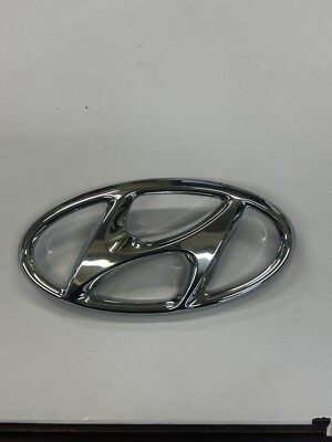 2013-2018 Hyundai Santa Fe Chrome Rear Hach Emblem OEM 86300-2w010 New ...