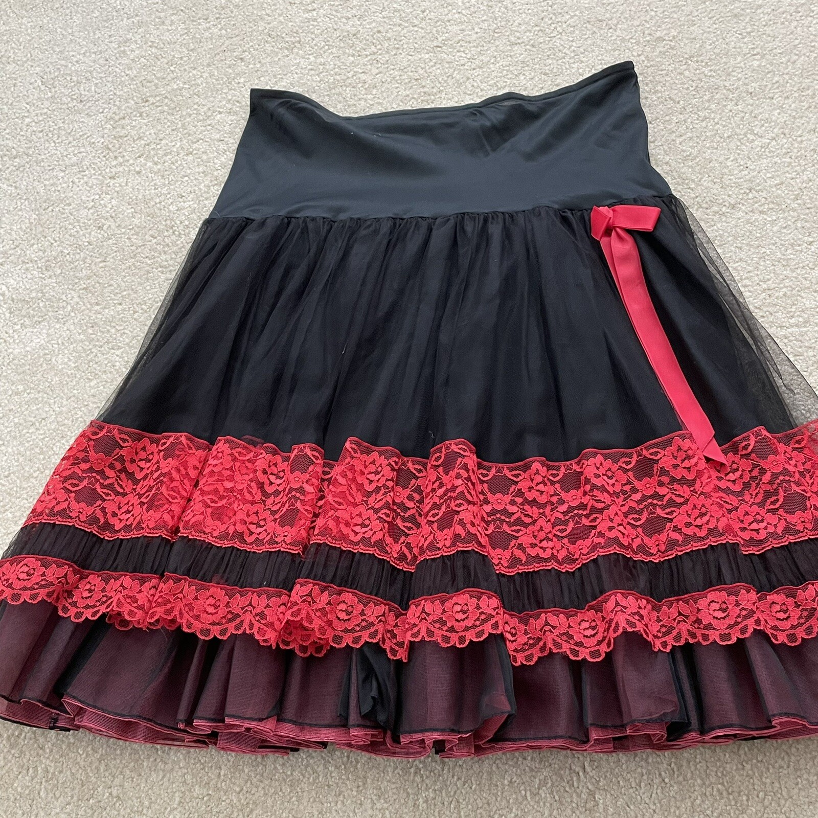 Vtg SNOWDON Black w Red HALF SLIP Petticoat Sz S Cri… - Gem