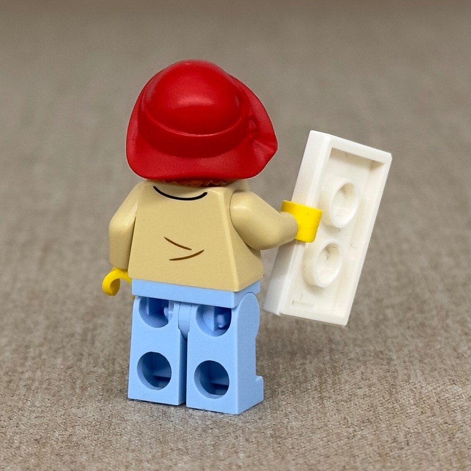 lego Painter Minifigure w/ Painting BAM 2025 Build-a-minifigure - NEW ...